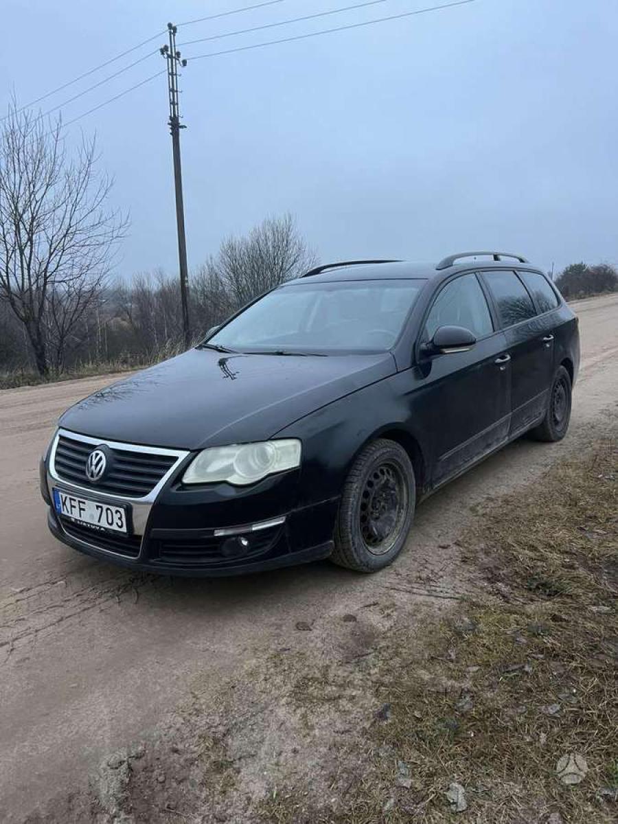 Black Volkswagen Passat 2006 in Vilnius, with an engine capacity of 1.90 L and mileage of 410 thousand km for 450 €, photo 1 on AUTOMOTO.COM.LV