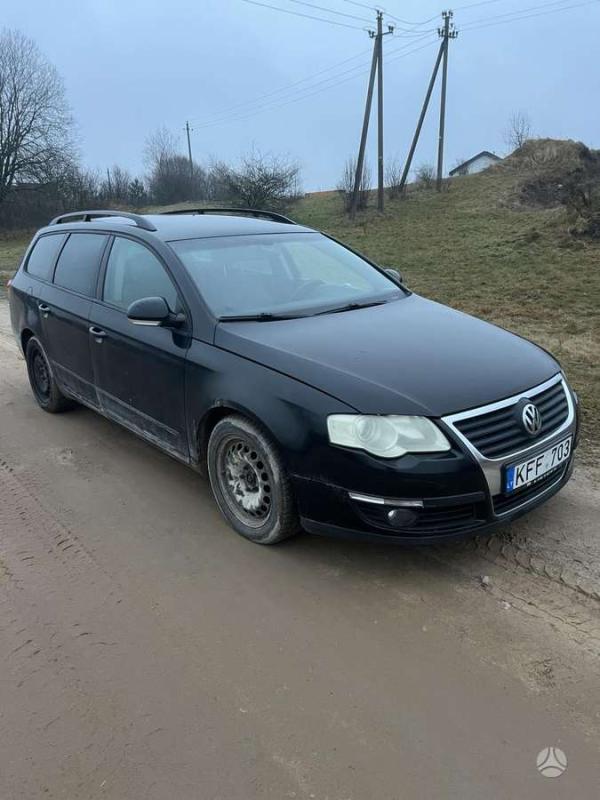 Black Volkswagen Passat 2006 in Vilnius, with an engine capacity of 1.90 L and mileage of 410 thousand km for 450 €, photo 7 on AUTOMOTO.COM.LV