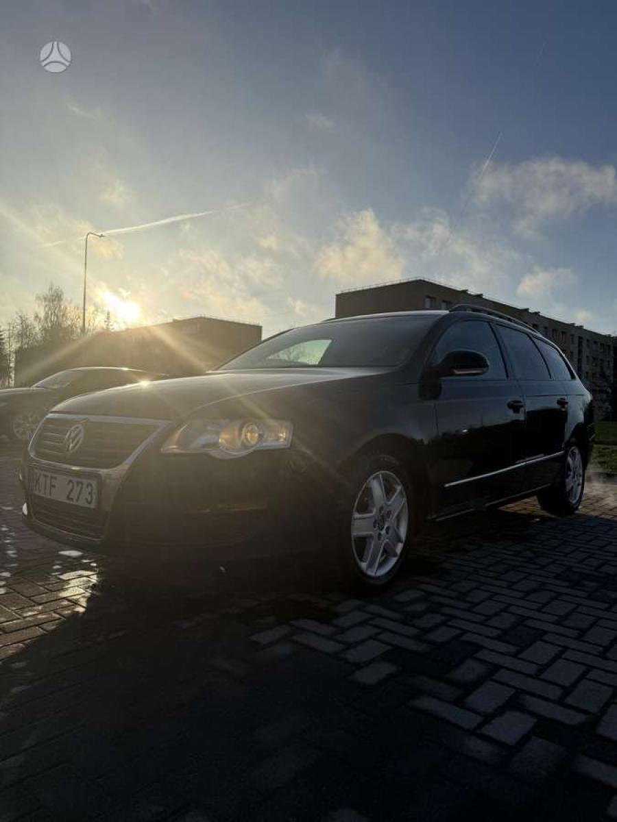 Black Volkswagen Passat 2006 in Akmene, with an engine capacity of 1.90 L and mileage of 486 thousand km for 1500 €, photo 4 on AUTOMOTO.COM.LV