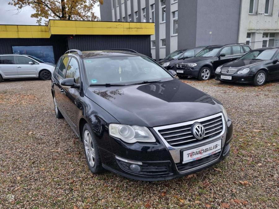 Black Volkswagen Passat 2006 in Kaunas, with an engine capacity of 2.00 L and mileage of 277 thousand km for 2400 €, photo 1 on AUTOMOTO.COM.LV