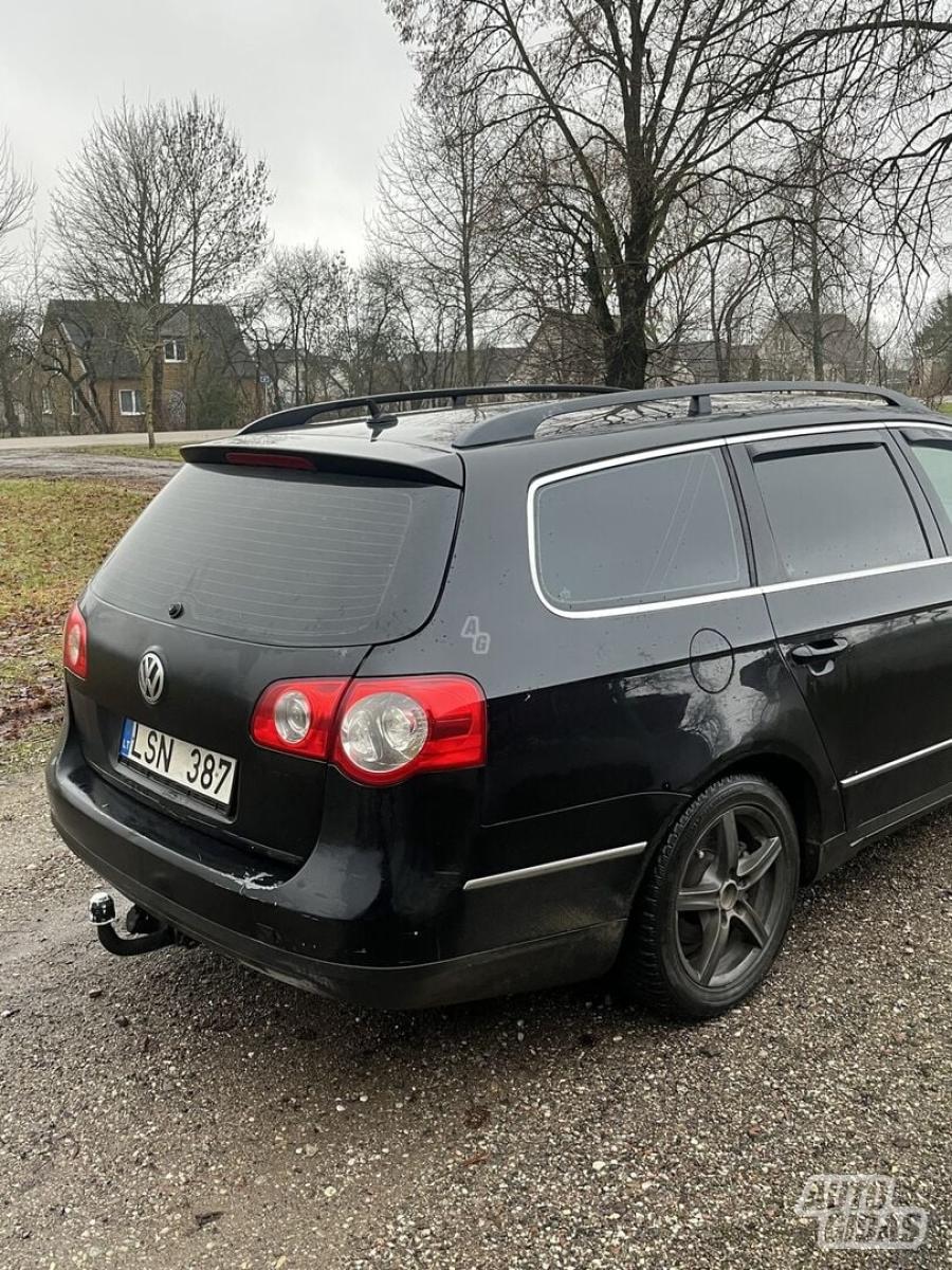 Black Volkswagen Passat 2006 in Taurage, with an engine capacity of 2.00 L and mileage of 373 thousand km for 1450 €, photo 8 on AUTOMOTO.COM.LV