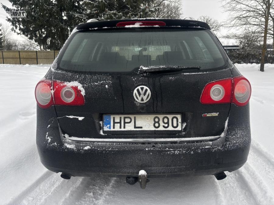 Black Volkswagen Passat 2006 in Panevezys, with an engine capacity of 2.00 L and mileage of 380 thousand km for 1500 €, photo 5 on AUTOMOTO.COM.LV