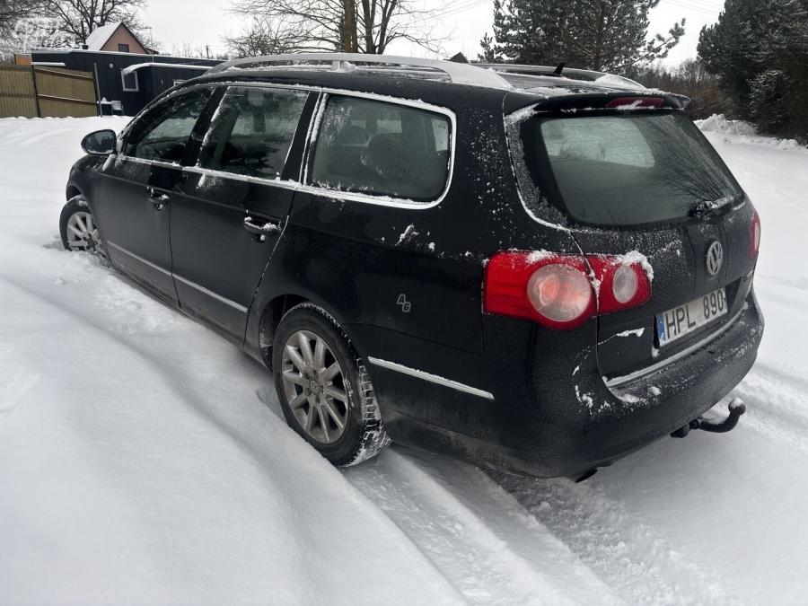 Black Volkswagen Passat 2006 in Panevezys, with an engine capacity of 2.00 L and mileage of 380 thousand km for 1500 €, photo 7 on AUTOMOTO.COM.LV