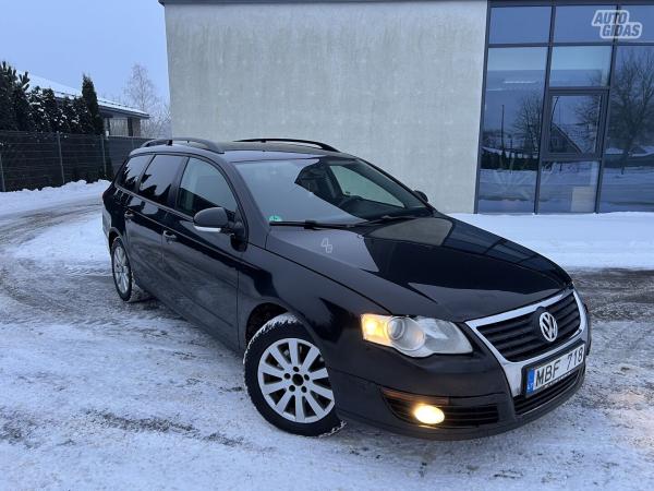 Black Volkswagen Passat 2006 in Alytus, with an engine capacity of 2.00 L and mileage of 305 thousand km for 1750 €, photo 3 on AUTOMOTO.COM.LV