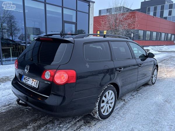 Black Volkswagen Passat 2006 in Alytus, with an engine capacity of 2.00 L and mileage of 305 thousand km for 1750 €, photo 8 on AUTOMOTO.COM.LV