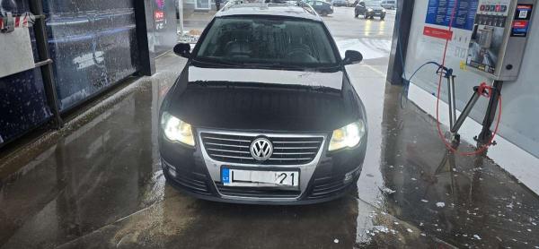 Black Volkswagen Passat 2006 in Vilnius, with an engine capacity of 2.00 L and mileage of 344 thousand km for 1600 €, photo 1 on AUTOMOTO.COM.LV