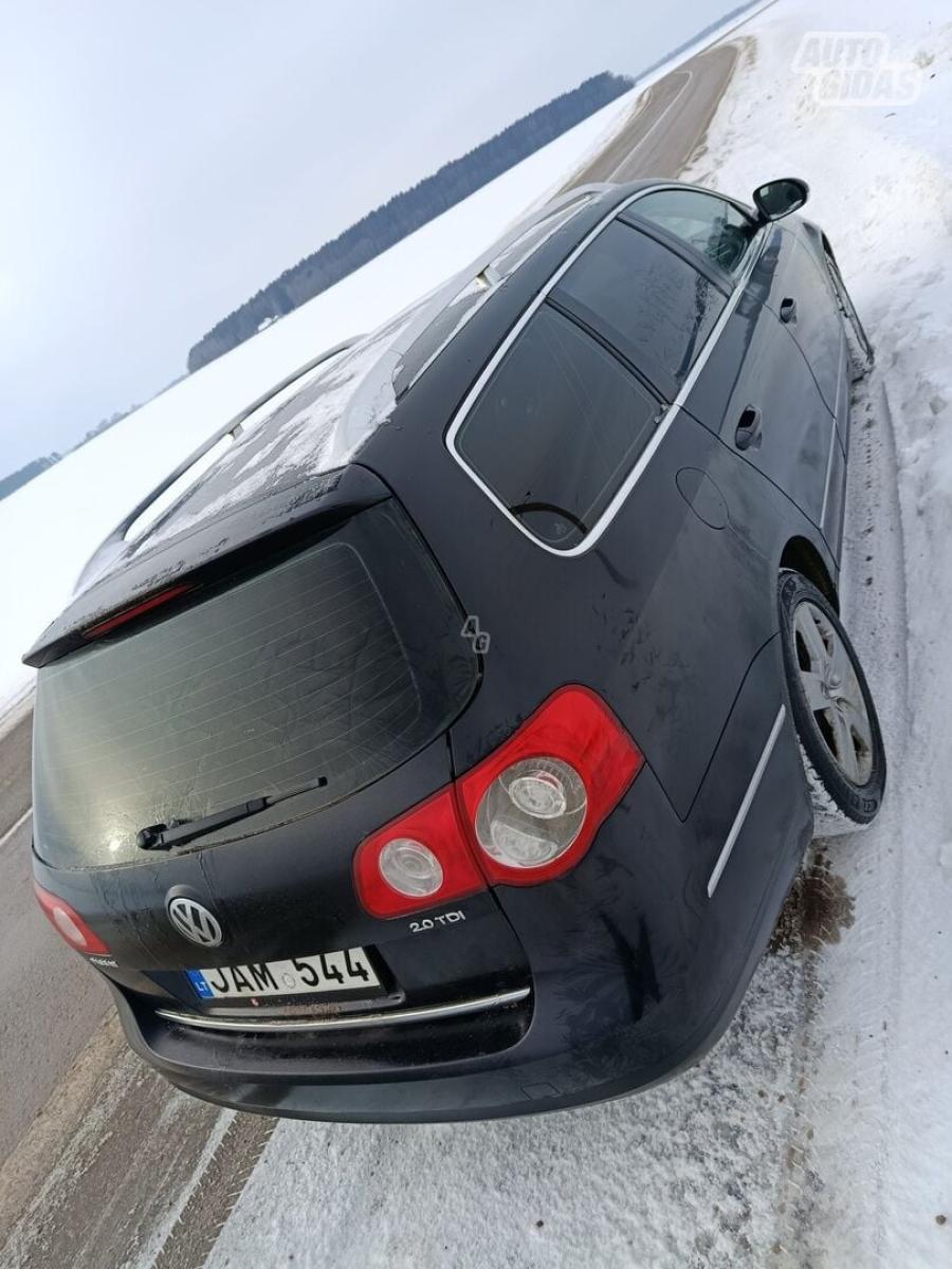 Black Volkswagen Passat 2006 in Pasvalys, with an engine capacity of 2.00 L and mileage of 409 thousand km for 1000 €, photo 4 on AUTOMOTO.COM.LV