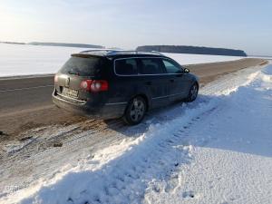 Black Volkswagen Passat 2006 in Pasvalys, with an engine capacity of 2.00 L and mileage of 409 thousand km for 1000 €, photo 7 on AUTOMOTO.COM.LV