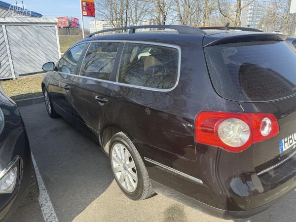 Melns Volkswagen Passat 2006 Kauņa, ar dzinēja tilpumu 2.00 L un nobraukumu 374 tūkst. km par 1300 €, foto 3 vietnē AUTOMOTO.COM.LV