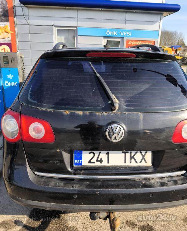 Black Volkswagen Passat 2006 in Tallinn, with an engine capacity of 1.90 L and mileage of 449 thousand km for 1500 €, photo 6 on AUTOMOTO.COM.LV