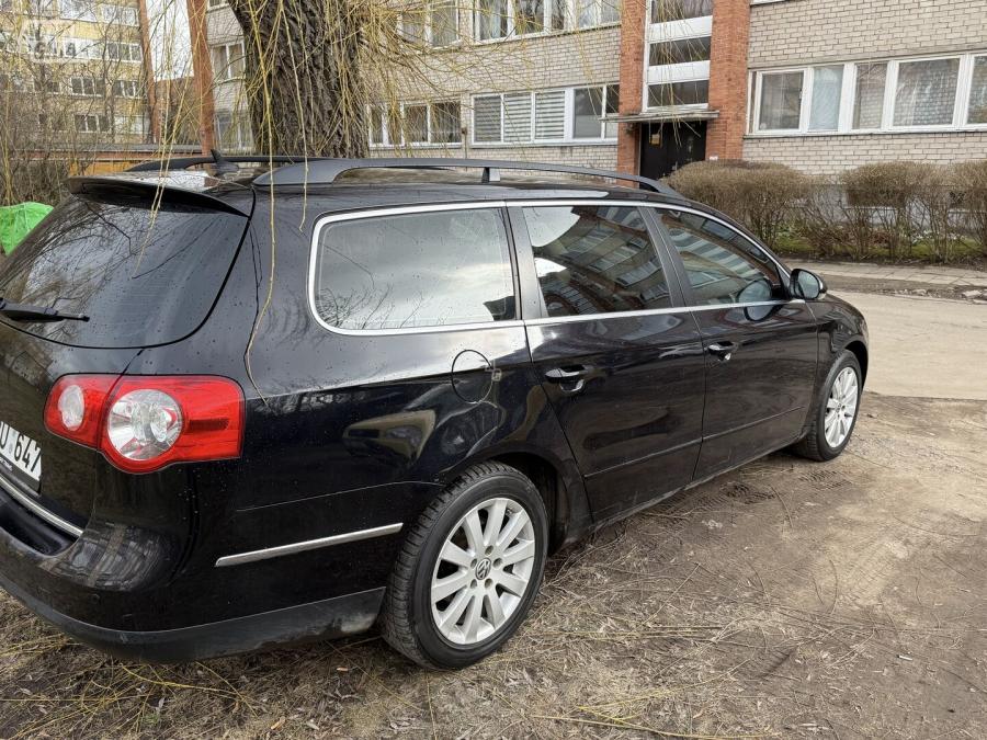 Melns Volkswagen Passat 2006 Kauņa, ar dzinēja tilpumu 2.00 L un nobraukumu 353 tūkst. km par 1400 €, foto 3 vietnē AUTOMOTO.COM.LV