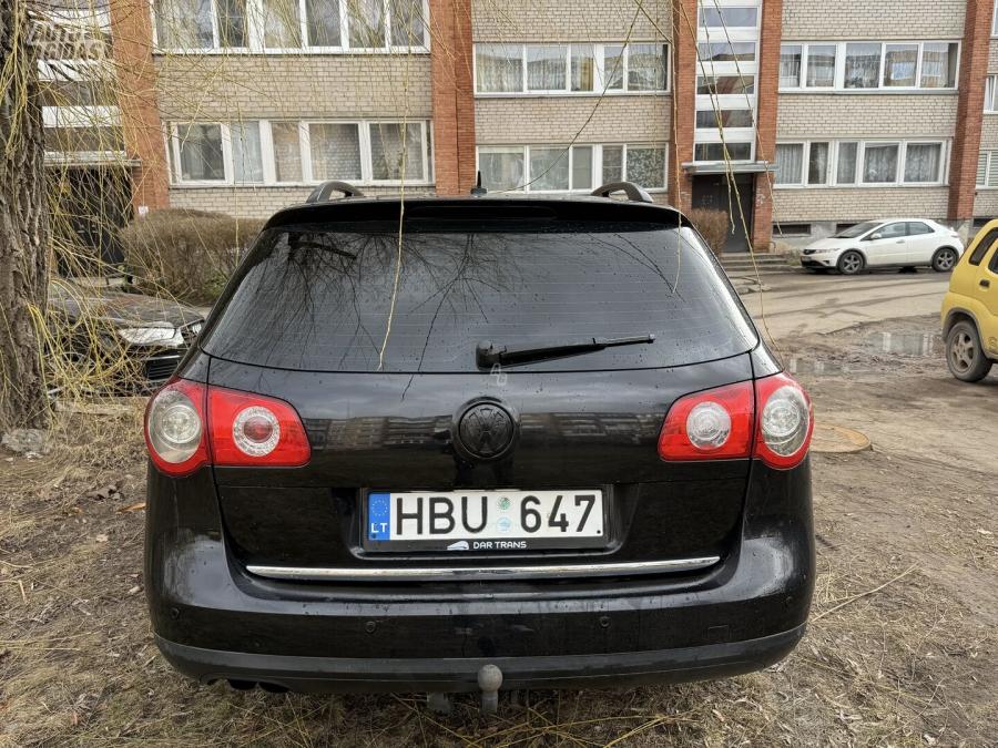 Melns Volkswagen Passat 2006 Kauņa, ar dzinēja tilpumu 2.00 L un nobraukumu 353 tūkst. km par 1400 €, foto 4 vietnē AUTOMOTO.COM.LV