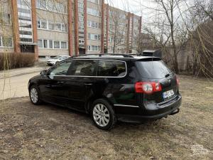 Melns Volkswagen Passat 2006 Kauņa, ar dzinēja tilpumu 2.00 L un nobraukumu 353 tūkst. km par 1400 €, foto 5 vietnē AUTOMOTO.COM.LV