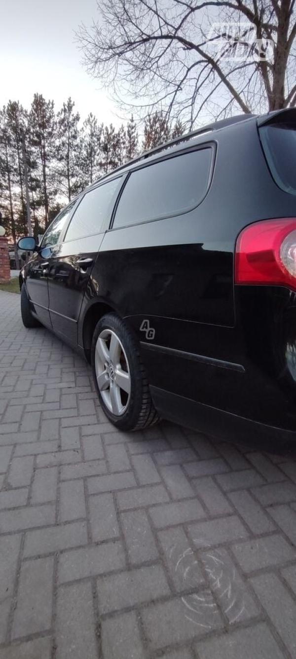 Melns Volkswagen Passat 2006 Klaipėda, ar dzinēja tilpumu 1.90 L un nobraukumu 300 tūkst. km par 1899 €, foto 4 vietnē AUTOMOTO.COM.LV