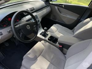 Black Volkswagen Passat 2006 in Silute, with an engine capacity of 1.90 L and mileage of 326 thousand km for 1950 €, photo 14 on AUTOMOTO.COM.LV