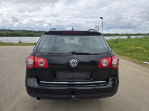 Black Volkswagen Passat 2006 in Jurbarkas, with an engine capacity of 1.60 L and mileage of 227 thousand km for 2750 €, photo 6 on AUTOMOTO.COM.LV