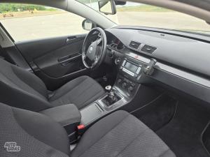 Black Volkswagen Passat 2006 in Jurbarkas, with an engine capacity of 1.60 L and mileage of 227 thousand km for 2750 €, photo 11 on AUTOMOTO.COM.LV