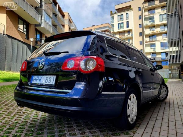 Melns Volkswagen Passat 2006 Viļņa, ar dzinēja tilpumu 1.90 L un nobraukumu 273 tūkst. km par 1100 €, foto 2 vietnē AUTOMOTO.COM.LV