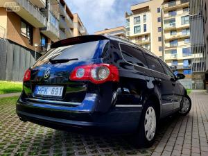 Black Volkswagen Passat 2006 in Vilnius, with an engine capacity of 1.90 L and mileage of 273 thousand km for 1100 €, photo 3 on AUTOMOTO.COM.LV