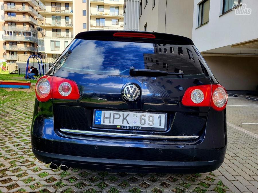 Black Volkswagen Passat 2006 in Vilnius, with an engine capacity of 1.90 L and mileage of 273 thousand km for 1100 €, photo 4 on AUTOMOTO.COM.LV