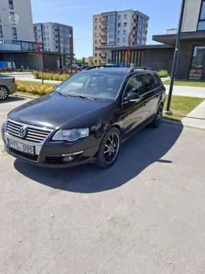 Black Volkswagen Passat 2006 in Klaipeda, with an engine capacity of 1.97 L and mileage of 390 thousand km for 1000 €, photo 4 on AUTOMOTO.COM.LV