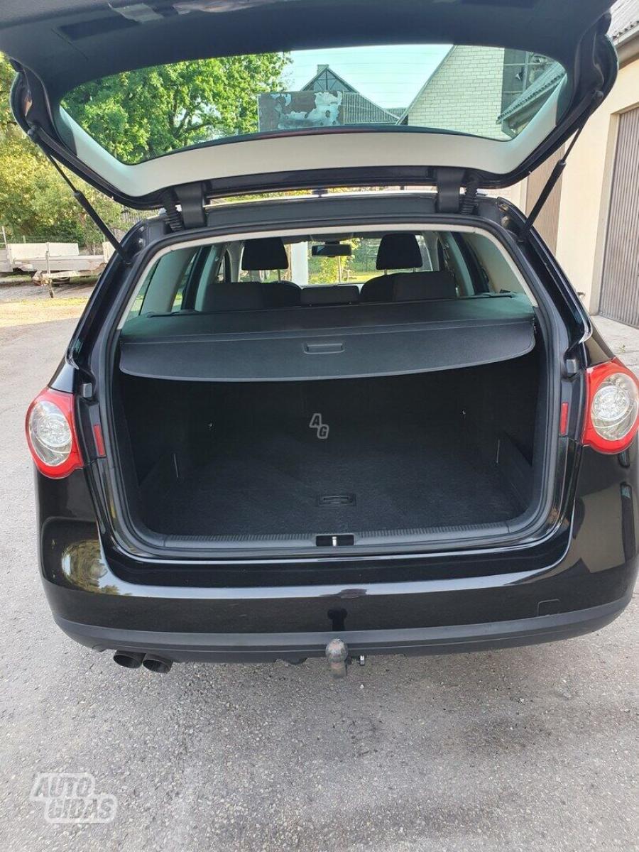 Melns Volkswagen Passat 2006 Utena, ar dzinēja tilpumu 2.00 L un nobraukumu 290 tūkst. km par 2600 €, foto 10 vietnē AUTOMOTO.COM.LV
