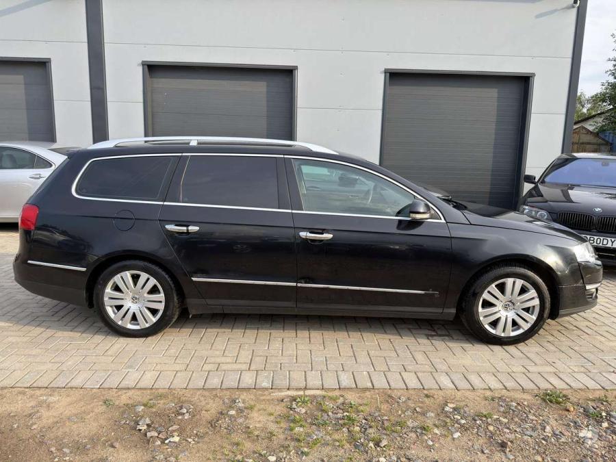 Black Volkswagen Passat 2006 in Vilnius, with an engine capacity of 1.98 L and mileage of 383 thousand km for 1150 €, photo 4 on AUTOMOTO.COM.LV