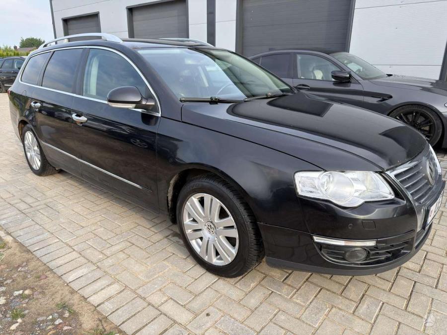 Black Volkswagen Passat 2006 in Vilnius, with an engine capacity of 1.98 L and mileage of 383 thousand km for 1150 €, photo 5 on AUTOMOTO.COM.LV