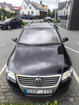 Black Volkswagen Passat 2006 in Vilnius, with an engine capacity of 2.00 L and mileage of 359 thousand km for 1100 €, photo 9 on AUTOMOTO.COM.LV