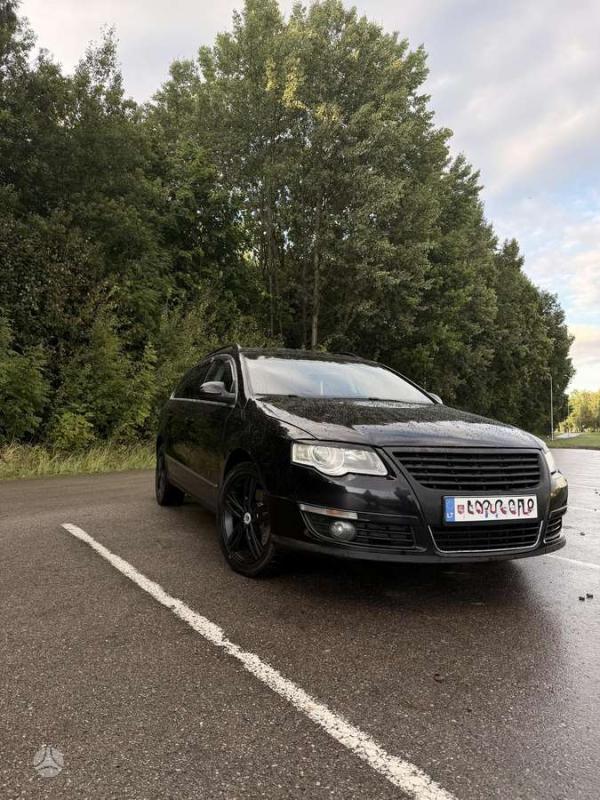 Melns Volkswagen Passat 2006 Kaišiadorys, ar dzinēja tilpumu 1.97 L un nobraukumu 396 tūkst. km par 1299 €, foto 1 vietnē AUTOMOTO.COM.LV
