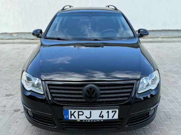 Volkswagen Passat 2006 in Vilnius on AUTOMOTO.COM.LV Black Volkswagen Passat 2006 in Vilnius, with an engine capacity of 1.97 L and mileage of 335 thousand km for 1450 €, photo 3 on AUTOMOTO.COM.LV