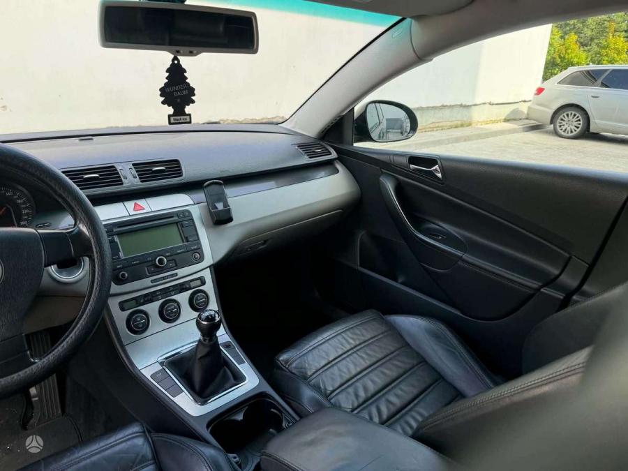 Melns Volkswagen Passat 2006 Viļņa, ar dzinēja tilpumu 1.97 L un nobraukumu 335 tūkst. km par 1450 €, foto 9 vietnē AUTOMOTO.COM.LV
