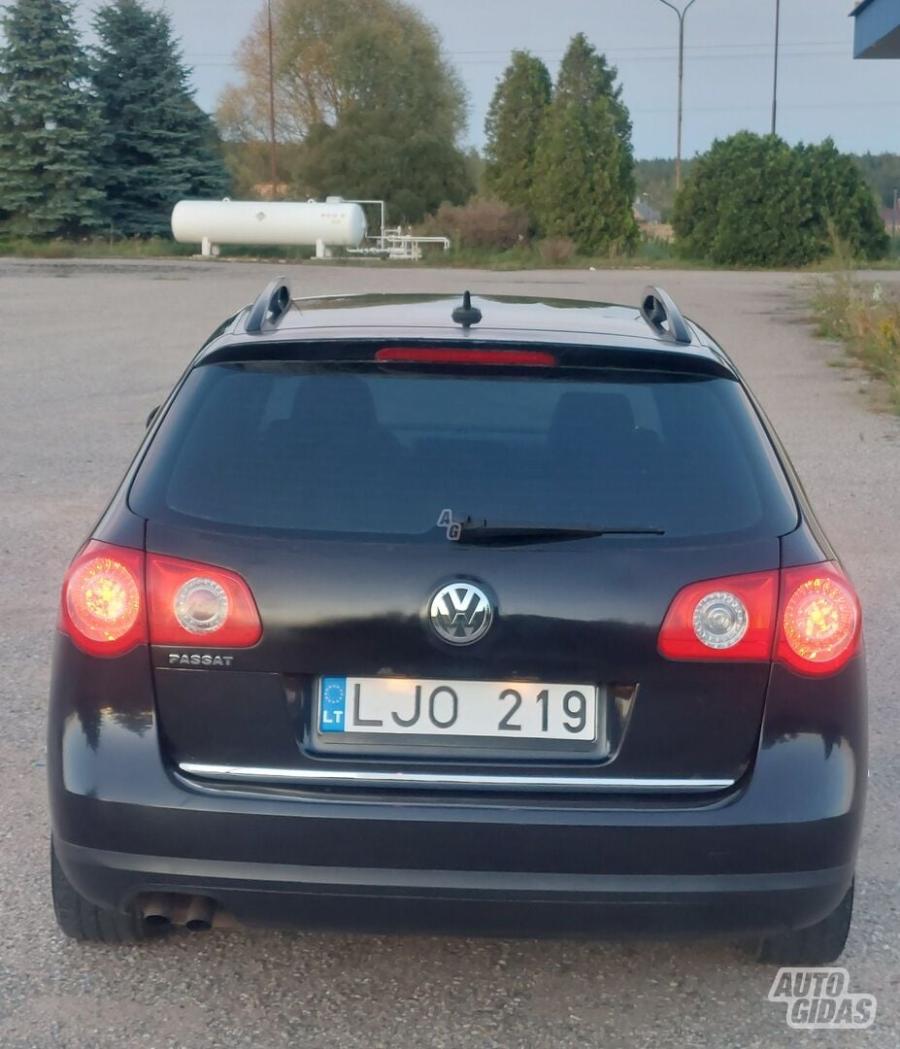 Black Volkswagen Passat 2007 in Salcininkai, with an engine capacity of 1.90 L and mileage of 295 thousand km for 1550 €, photo 6 on AUTOMOTO.COM.LV