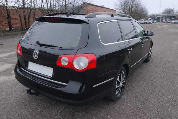 Black Volkswagen Passat 2007 in Siauliai, with an engine capacity of 2.00 L and mileage of 350 thousand km for 2490 €, photo 6 on AUTOMOTO.COM.LV