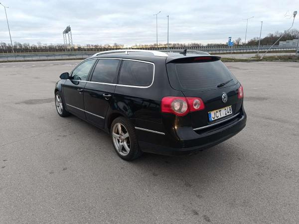 Melns Volkswagen Passat 2007 Marijampole, ar dzinēja tilpumu 1.90 L un nobraukumu 329 tūkst. km par 1950 €, foto 4 vietnē AUTOMOTO.COM.LV