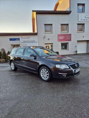 Melns Volkswagen Passat 2007 Ignalina, ar dzinēja tilpumu 2.00 L un nobraukumu 255 tūkst. km par 2950 €, foto 2 vietnē AUTOMOTO.COM.LV