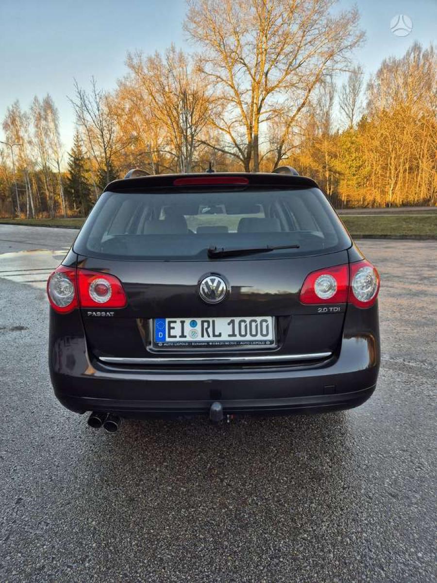 Melns Volkswagen Passat 2007 Ignalina, ar dzinēja tilpumu 2.00 L un nobraukumu 255 tūkst. km par 2950 €, foto 5 vietnē AUTOMOTO.COM.LV