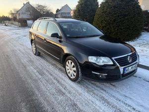 Black Volkswagen Passat 2007 in Lazdijai, with an engine capacity of 1.97 L and mileage of 236 thousand km for 3000 €, photo  on AUTOMOTO.COM.LV