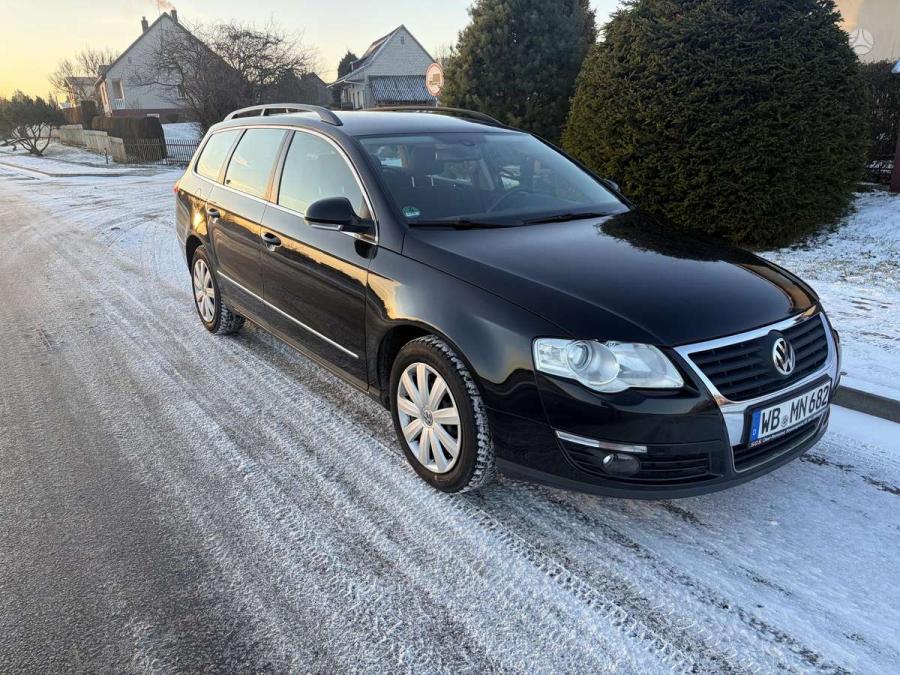 Melns Volkswagen Passat 2007 Lazdijai, ar dzinēja tilpumu 1.97 L un nobraukumu 236 tūkst. km par 3000 €, foto 1 vietnē AUTOMOTO.COM.LV