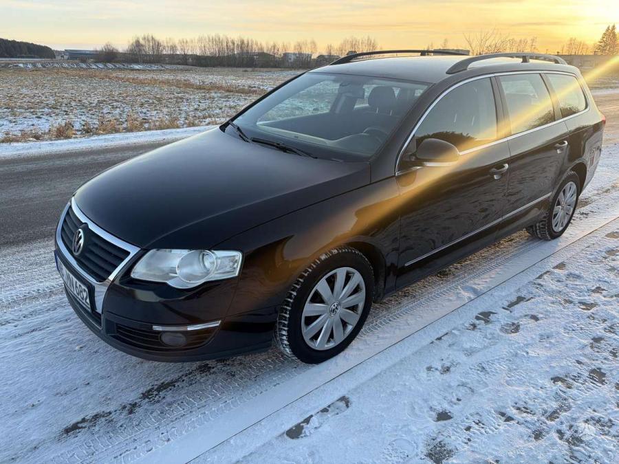 Melns Volkswagen Passat 2007 Lazdijai, ar dzinēja tilpumu 1.97 L un nobraukumu 236 tūkst. km par 3000 €, foto 3 vietnē AUTOMOTO.COM.LV