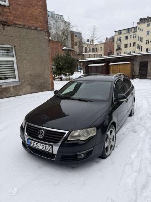 Black Volkswagen Passat 2007 in Kaunas, with an engine capacity of 2.00 L and mileage of 275 thousand km for 1150 €, photo 3 on AUTOMOTO.COM.LV