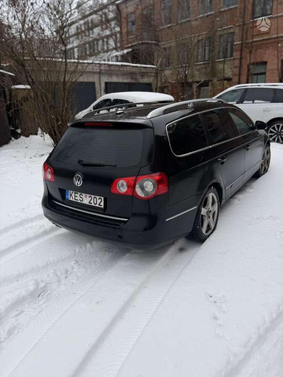 Black Volkswagen Passat 2007 in Kaunas, with an engine capacity of 2.00 L and mileage of 275 thousand km for 1150 €, photo 8 on AUTOMOTO.COM.LV