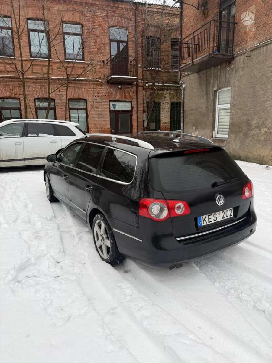Black Volkswagen Passat 2007 in Kaunas, with an engine capacity of 2.00 L and mileage of 275 thousand km for 1150 €, photo 11 on AUTOMOTO.COM.LV