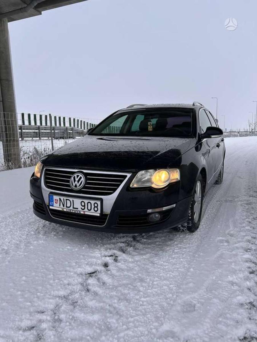 Melns Volkswagen Passat 2007 Kauņa, ar dzinēja tilpumu 2.00 L un nobraukumu 430 tūkst. km par 1750 €, foto 1 vietnē AUTOMOTO.COM.LV