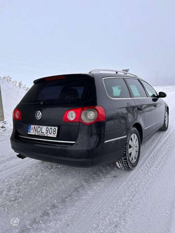 Melns Volkswagen Passat 2007 Kauņa, ar dzinēja tilpumu 2.00 L un nobraukumu 430 tūkst. km par 1750 €, foto 3 vietnē AUTOMOTO.COM.LV