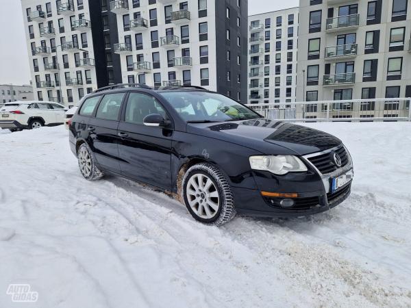 Black Volkswagen Passat 2007 in Vilnius, with an engine capacity of 2.00 L and mileage of 281 thousand km for 1890 €, photo 2 on AUTOMOTO.COM.LV