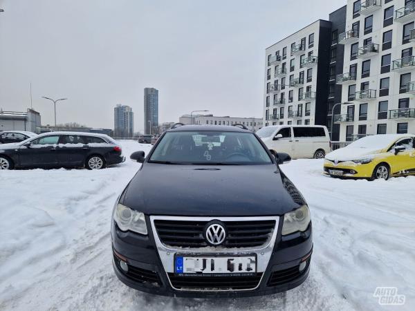 Black Volkswagen Passat 2007 in Vilnius, with an engine capacity of 2.00 L and mileage of 281 thousand km for 1890 €, photo 3 on AUTOMOTO.COM.LV