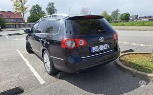 Black Volkswagen Passat 2007 in Vilnius, with an engine capacity of 1.97 L and mileage of 345 thousand km for 1900 €, photo 2 on AUTOMOTO.COM.LV