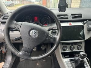 Black Volkswagen Passat 2007 in Druskininkai, with an engine capacity of 2.00 L and mileage of 511 thousand km for 990 €, photo 2 on AUTOMOTO.COM.LV