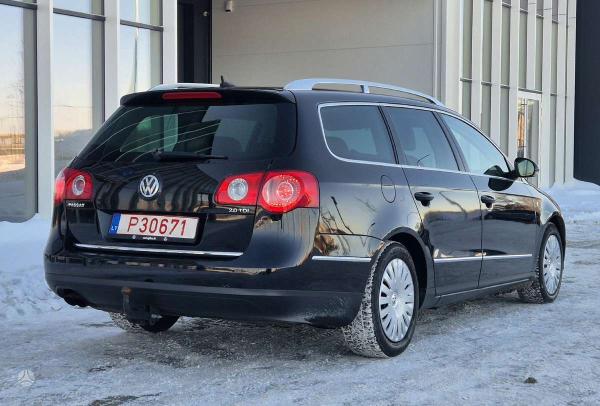 Melns Volkswagen Passat 2007 Viļņa, ar dzinēja tilpumu 2.00 L un nobraukumu 299 tūkst. km par 3450 €, foto 8 vietnē AUTOMOTO.COM.LV